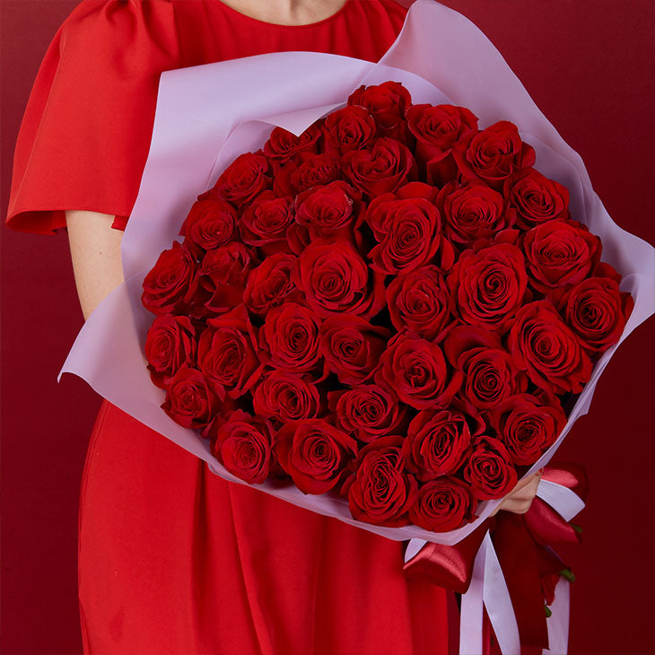 50 Red Roses Bouquet | Free Delivery | Dubai & Abu Dhabi – NoonGifts.Com